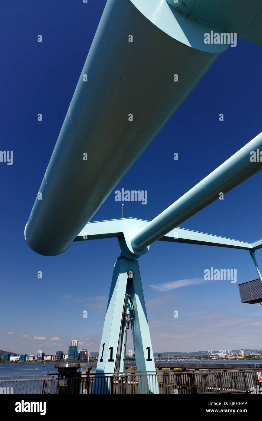 Lock Gates and lift bridge, Cardiff Bay Barrage, Cardiff, South Wales ...