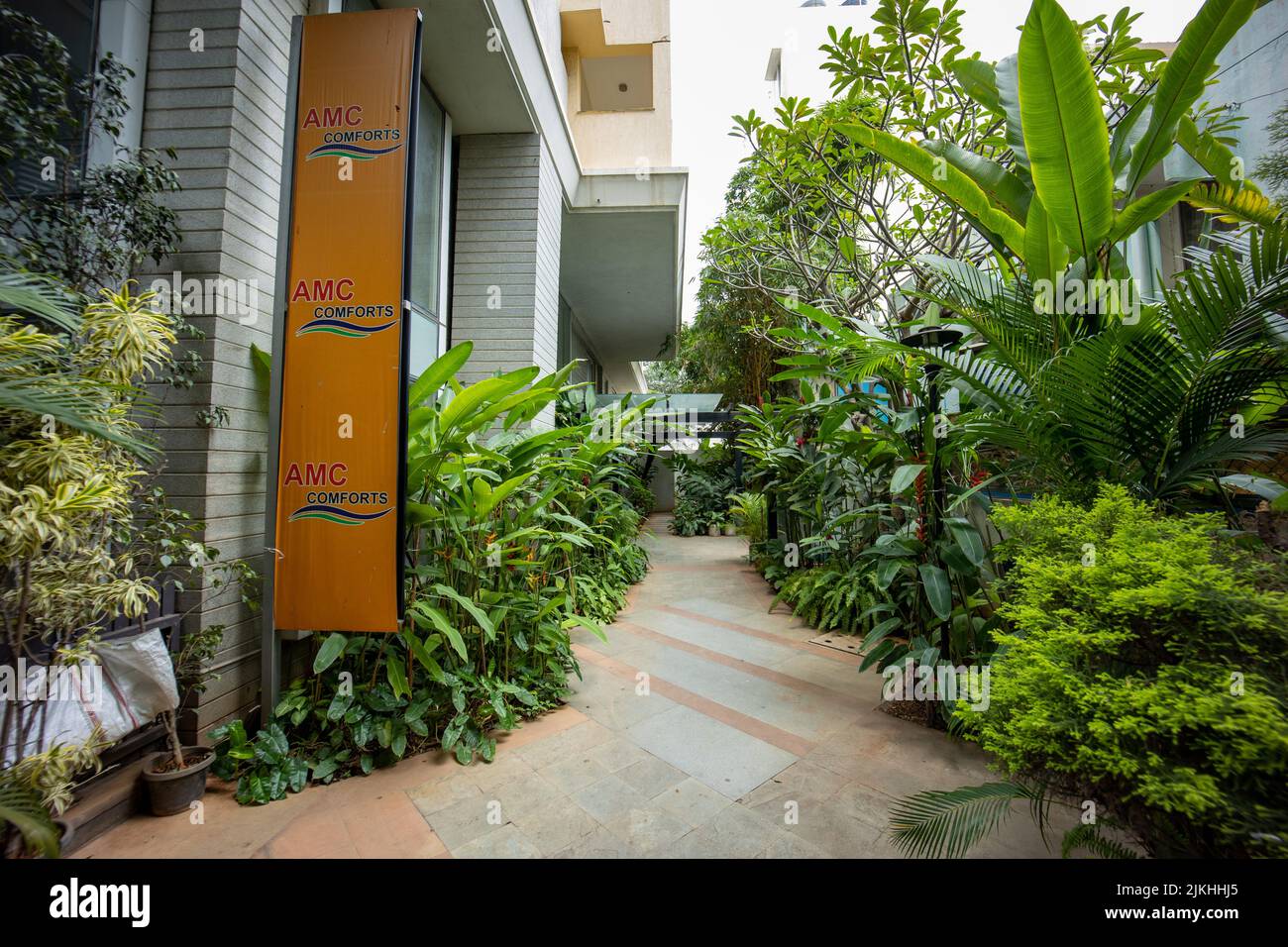 Greenhouse yard yard hi-res stock photography and images - Alamy