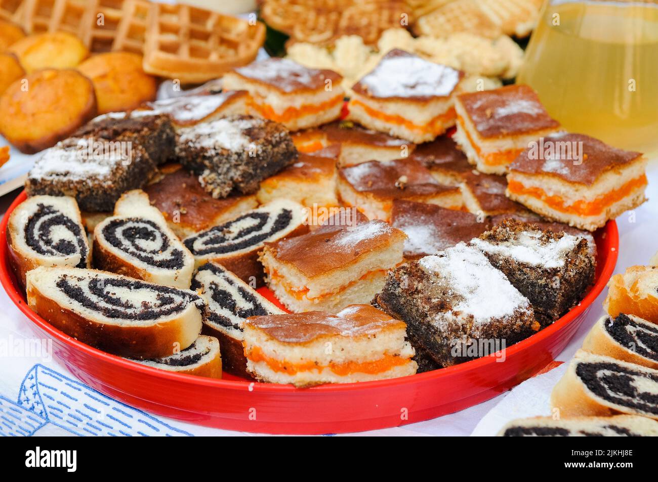 Full plate dinner hi-res stock photography and images - Alamy
