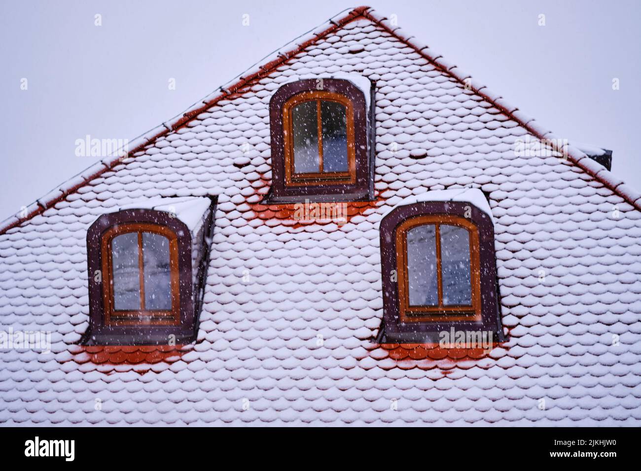 Closeup windows in residential hi-res stock photography and images - Alamy