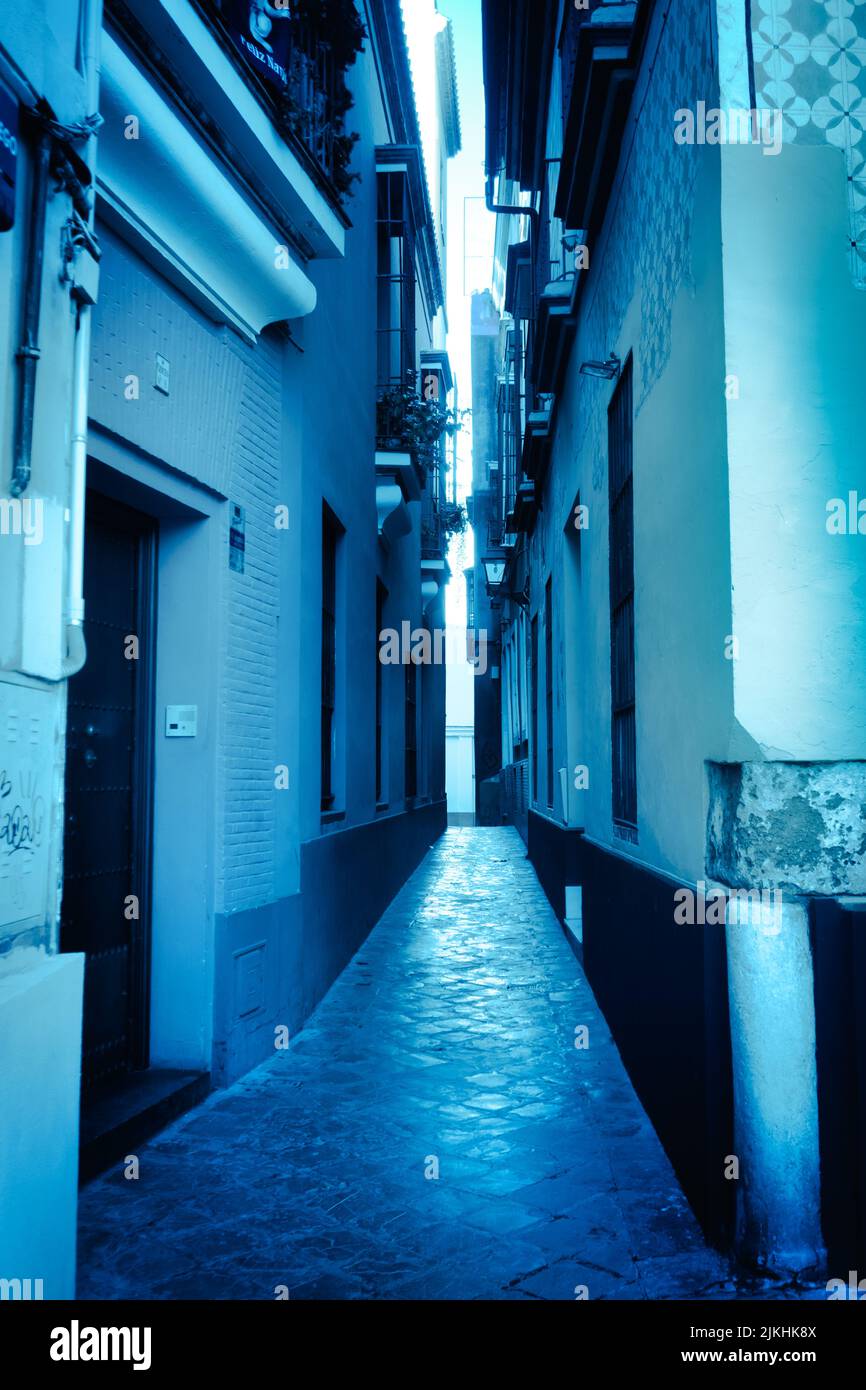 Narrow alley seville hi-res stock photography and images - Alamy