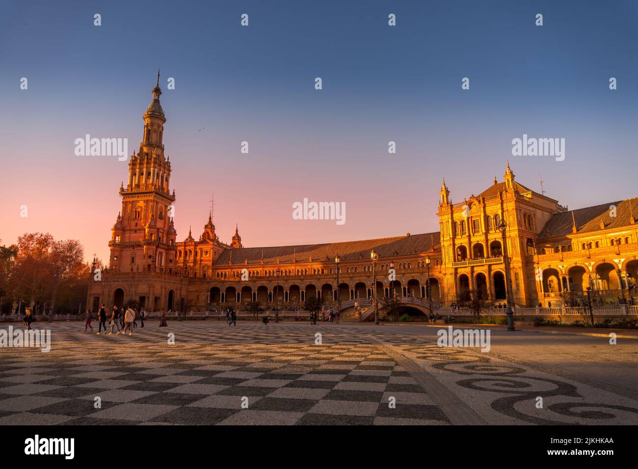 Beautiful building in seville hi-res stock photography and images - Alamy