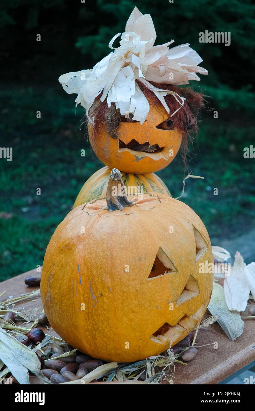 Funny halloween ghost character hi-res stock photography and images - Alamy