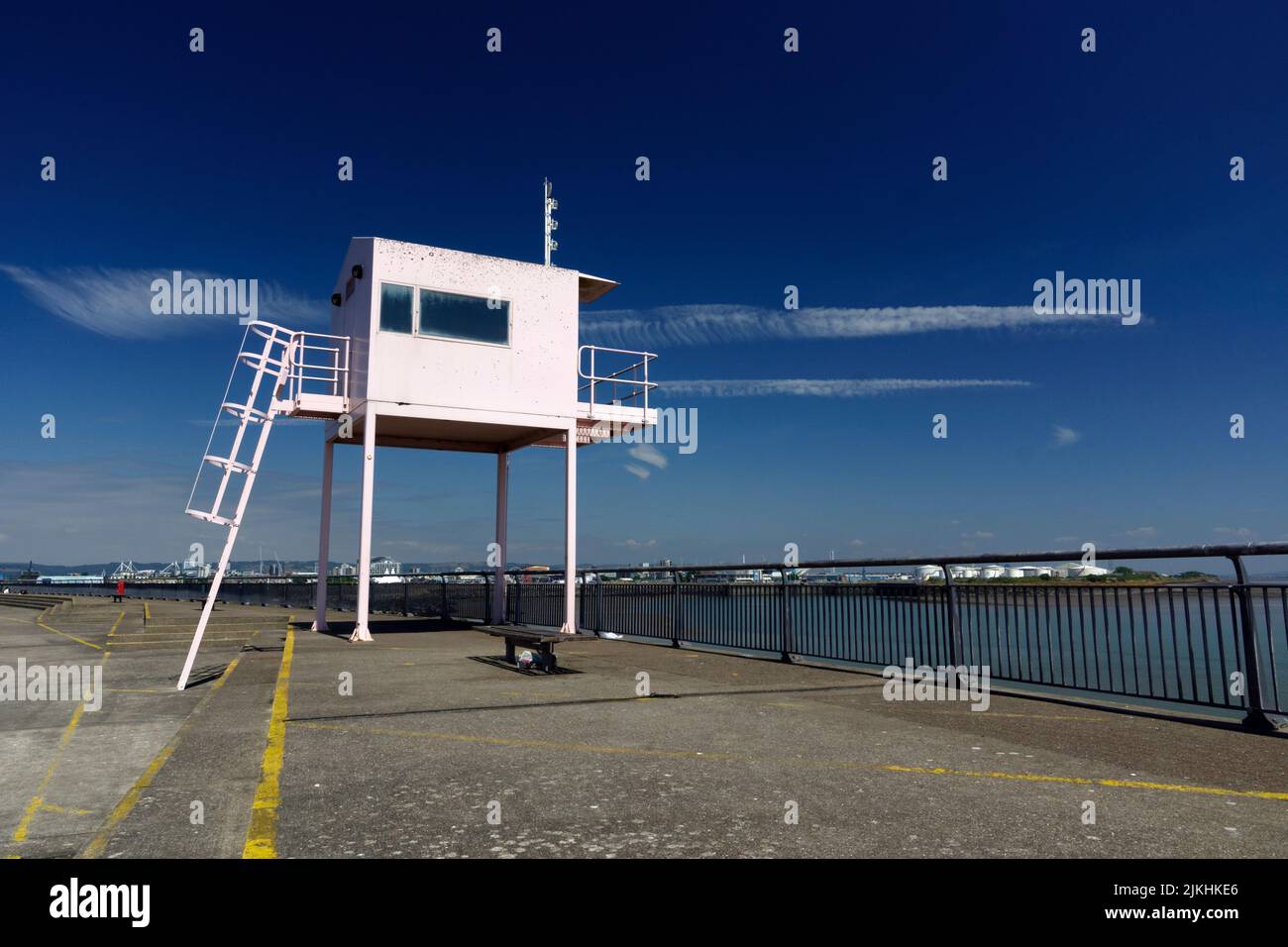Pink hut on Cardiff Bay Barrage, Cardiff, Wales Stock Photo - Alamy