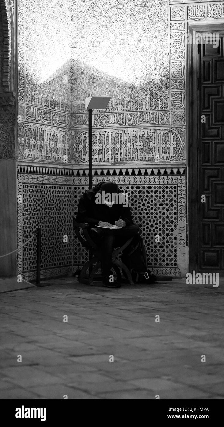 The Alhambra Castle in Granada, Spain, with awesome Islamic ...