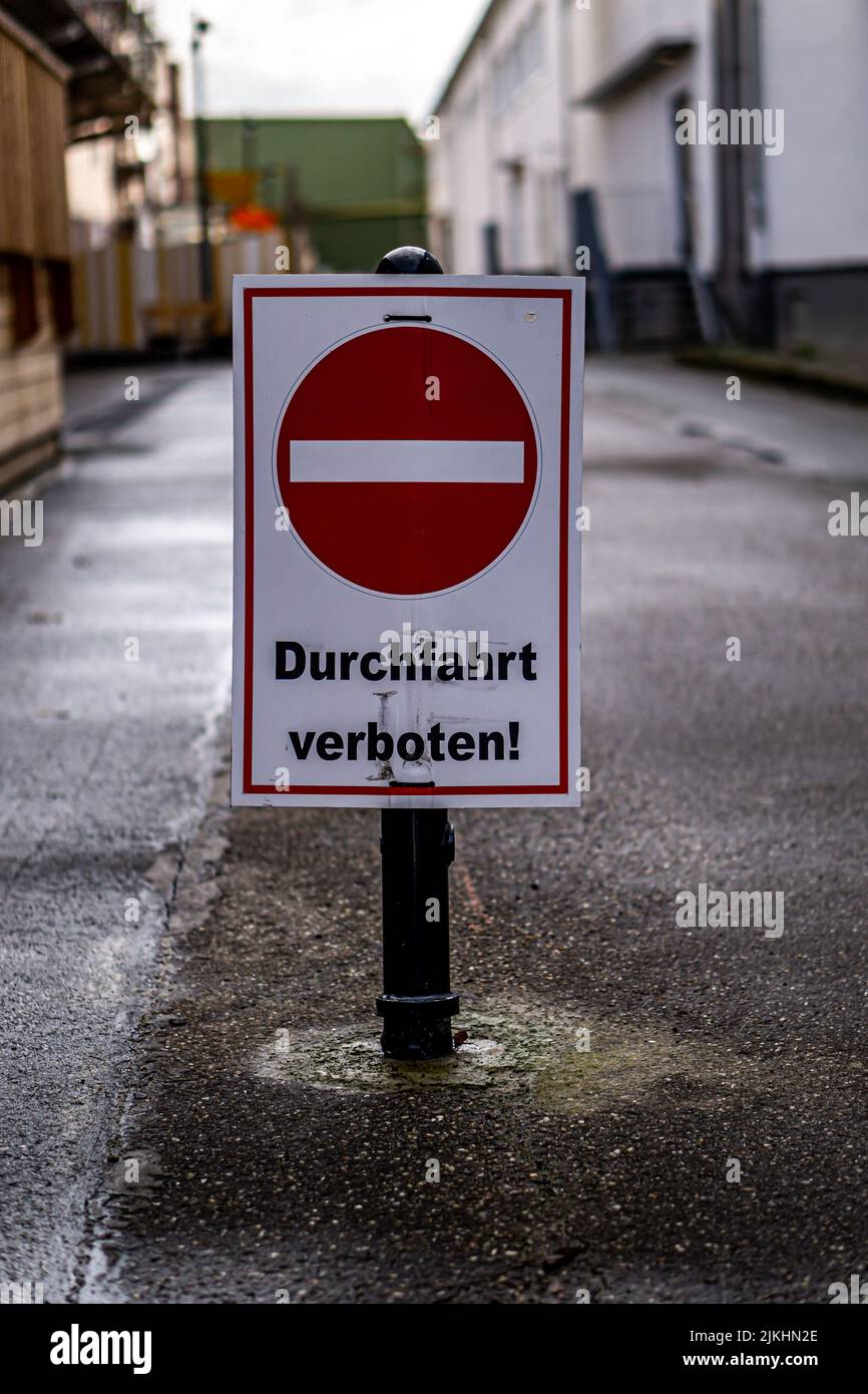 The No entry red white angular alley Stock Photo - Alamy