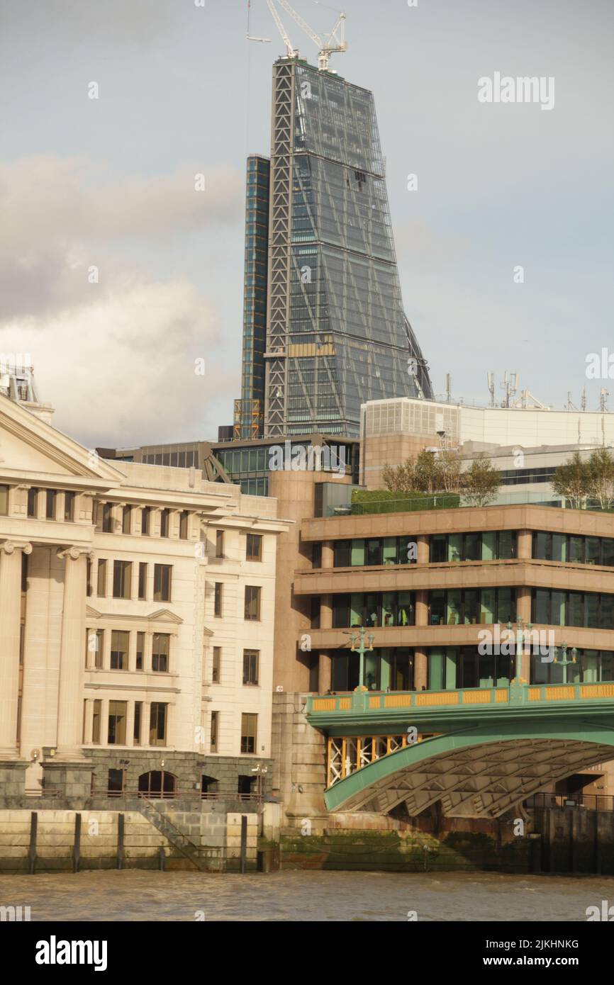 Urban landscapes london hi-res stock photography and images - Alamy