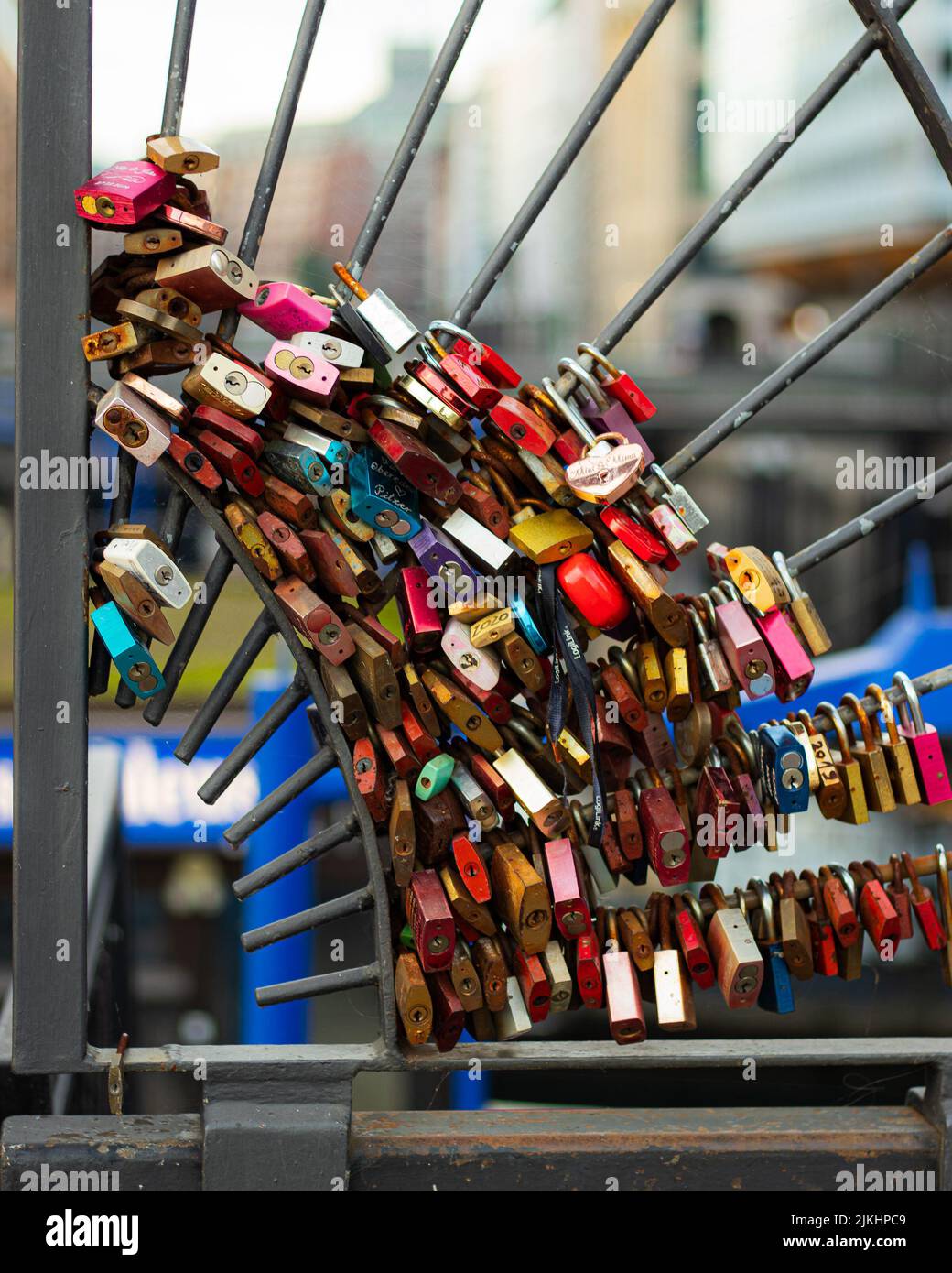 Closeup shot metal fence hi-res stock photography and images - Alamy