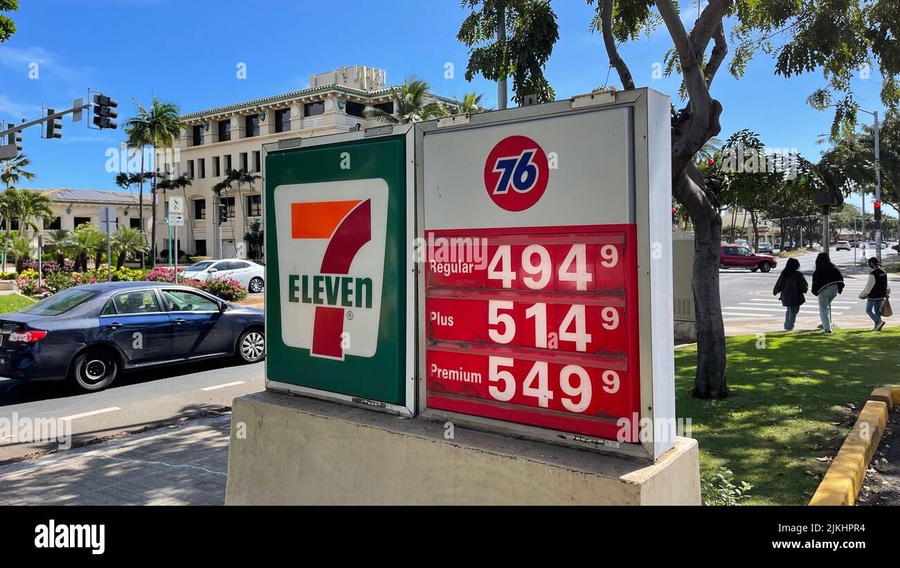 7 eleven symbol hi-res stock photography and images - Alamy