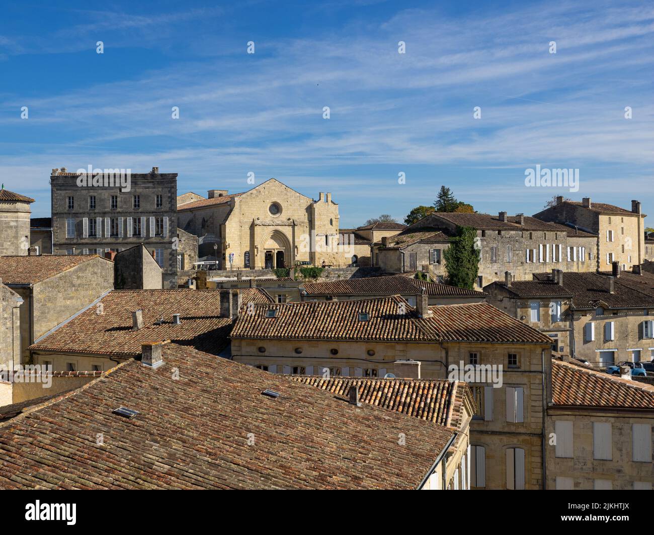 Saint emilion center town scenery hi-res stock photography and images ...