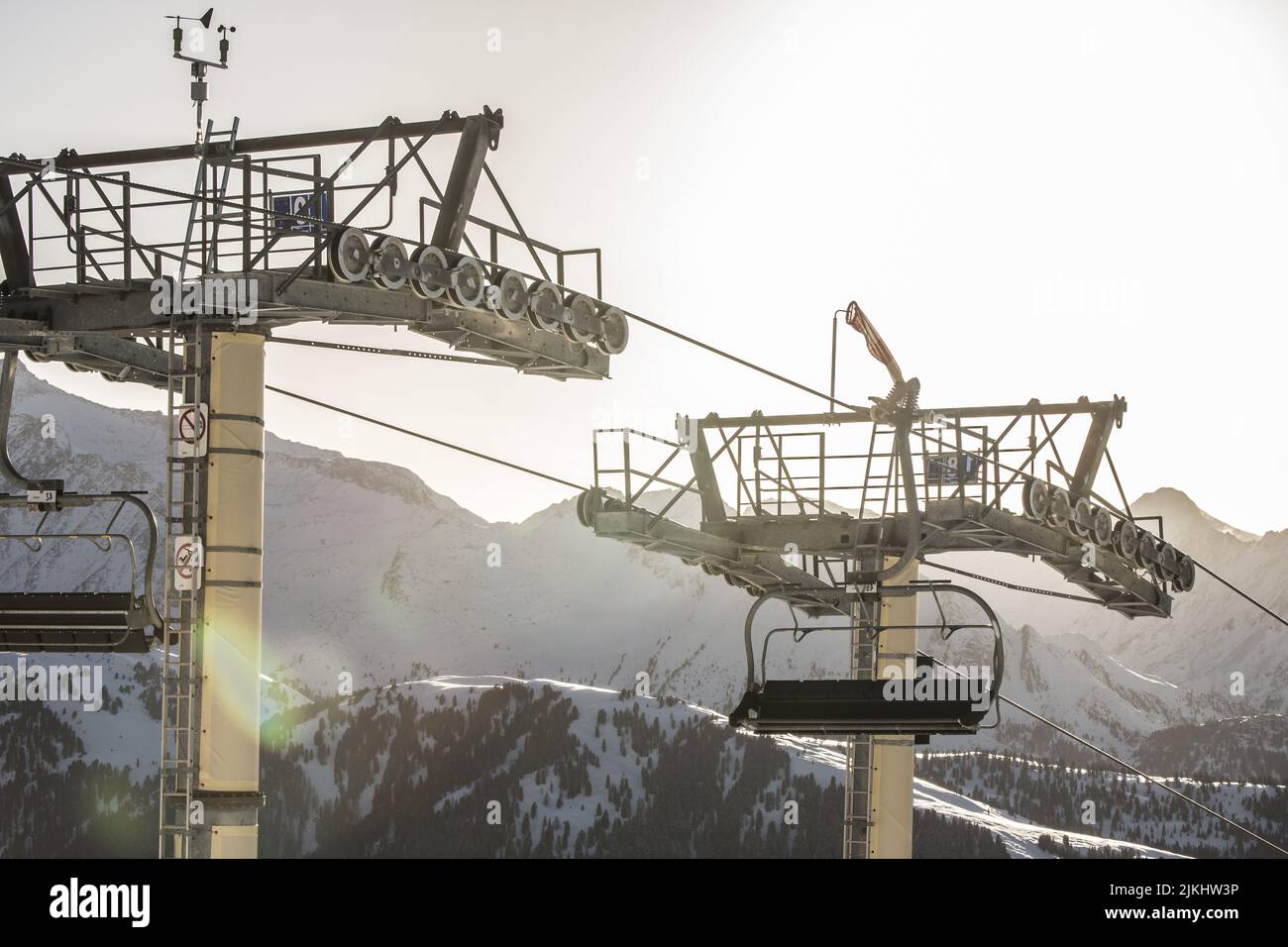 Cable funicular hi-res stock photography and images - Alamy