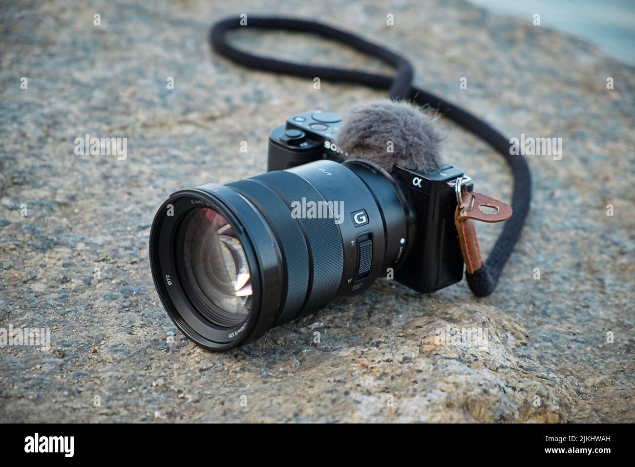 A professional Sony camera on the ground Stock Photo - Alamy