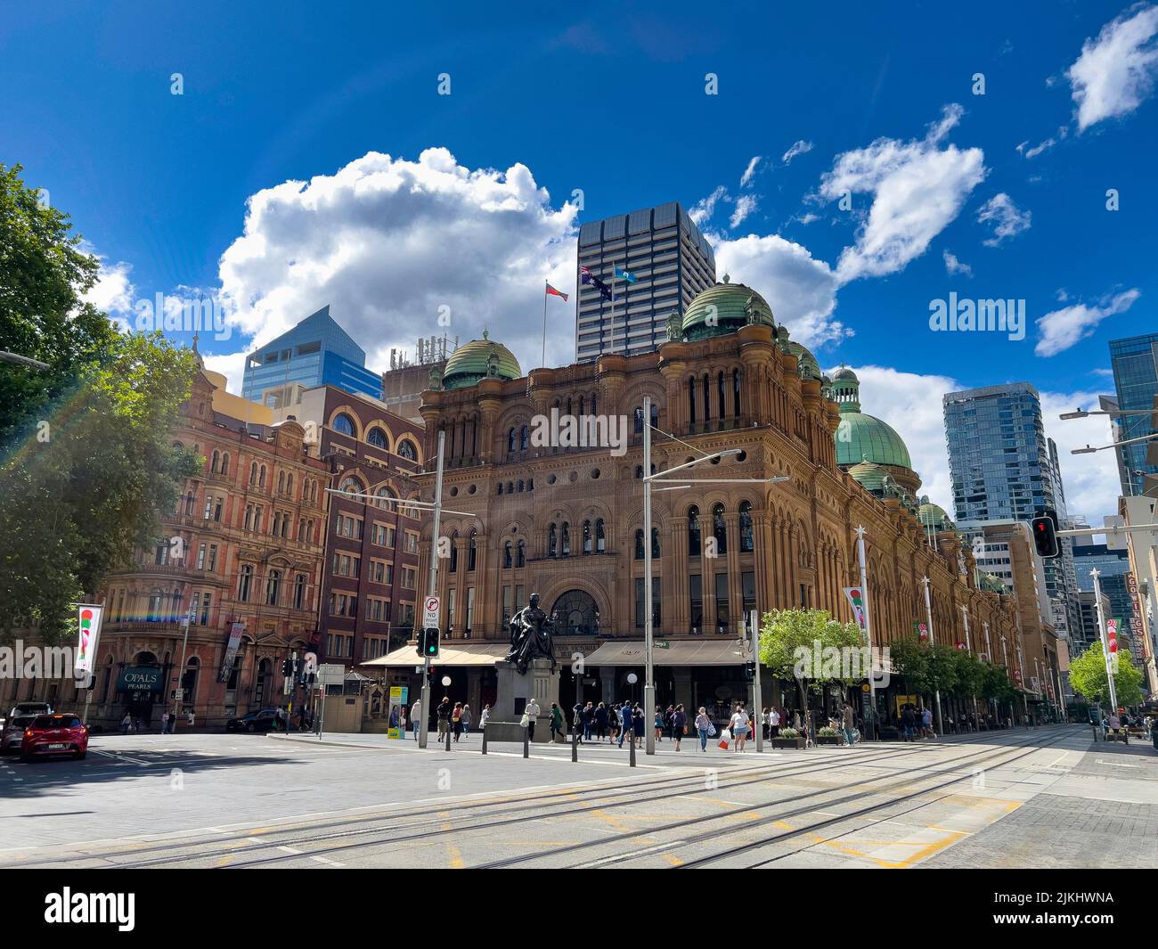 Historical buildings, Business buildings, Skyscrapers under blue sky in ...