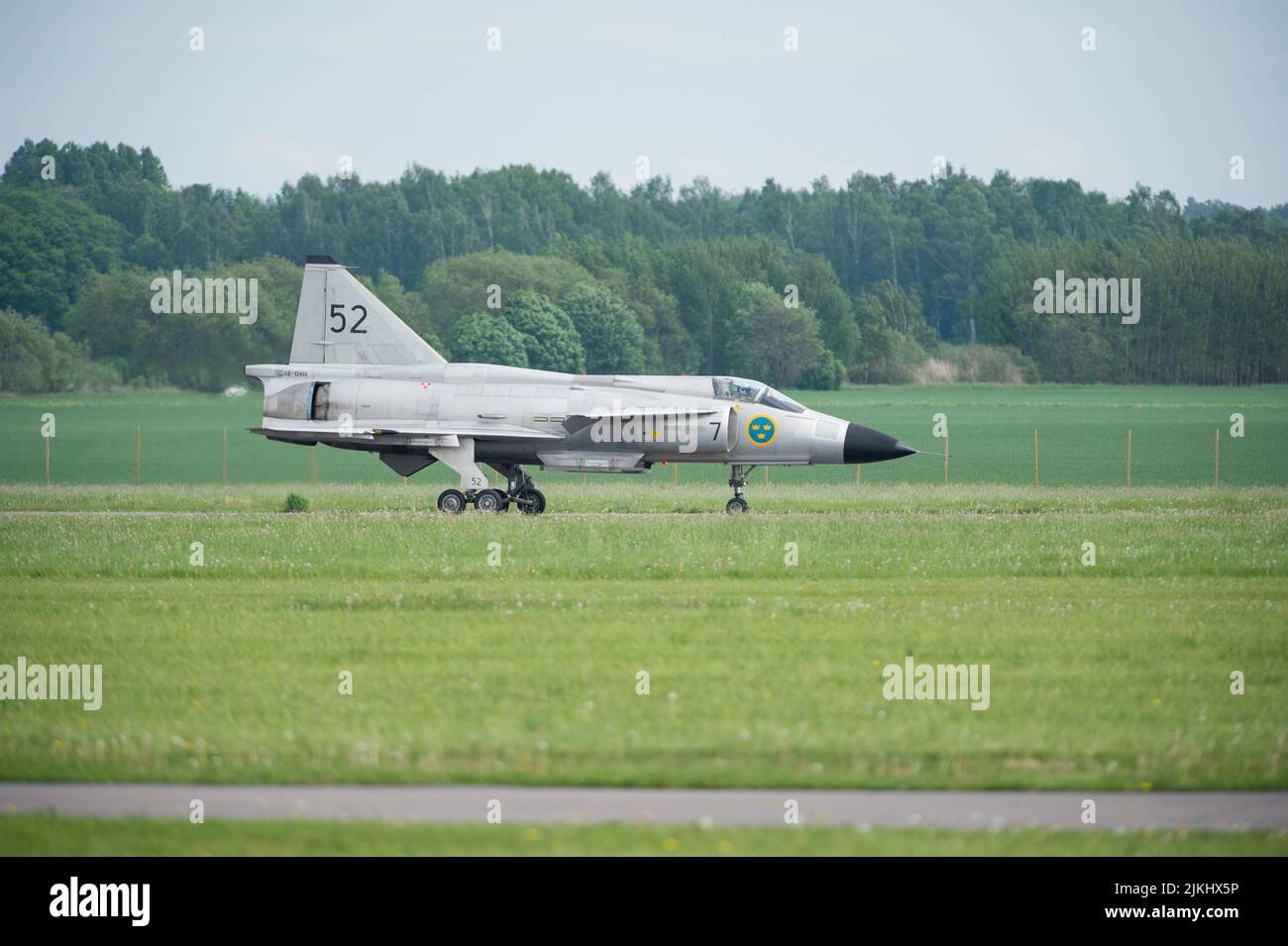 Military jet engine aircraft hi-res stock photography and images - Alamy