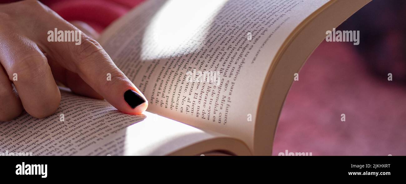 Informative literature hi-res stock photography and images - Alamy