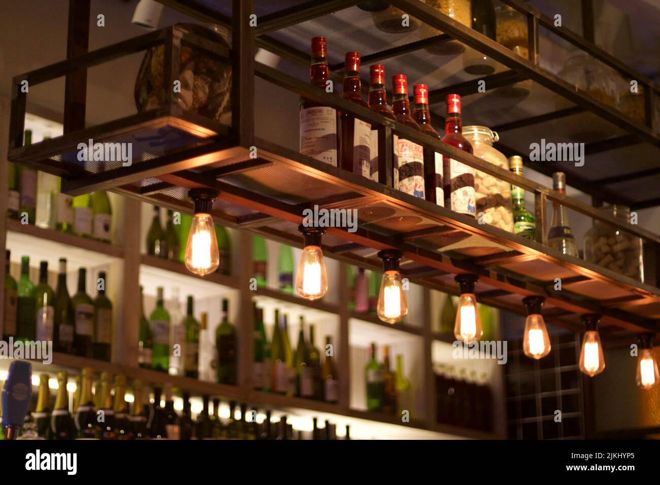 Shanghai wine bar hi-res stock photography and images - Alamy
