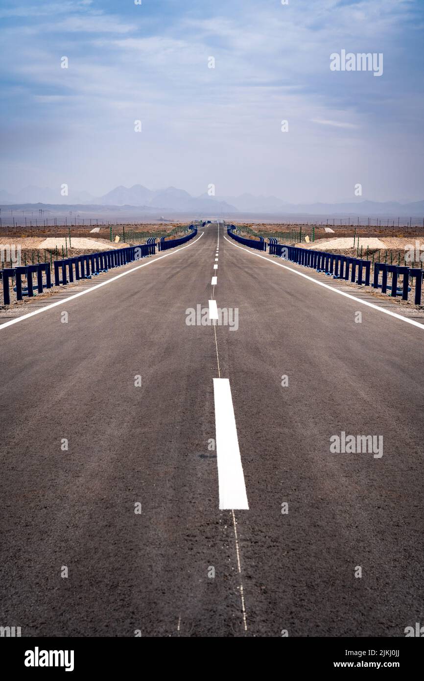The endless road hi-res stock photography and images - Alamy