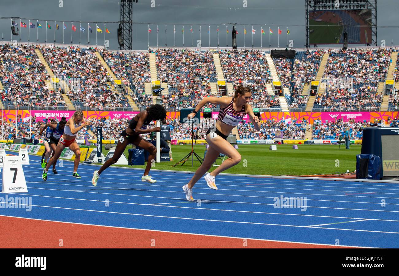 Womens 800m heat two hi-res stock photography and images - Alamy