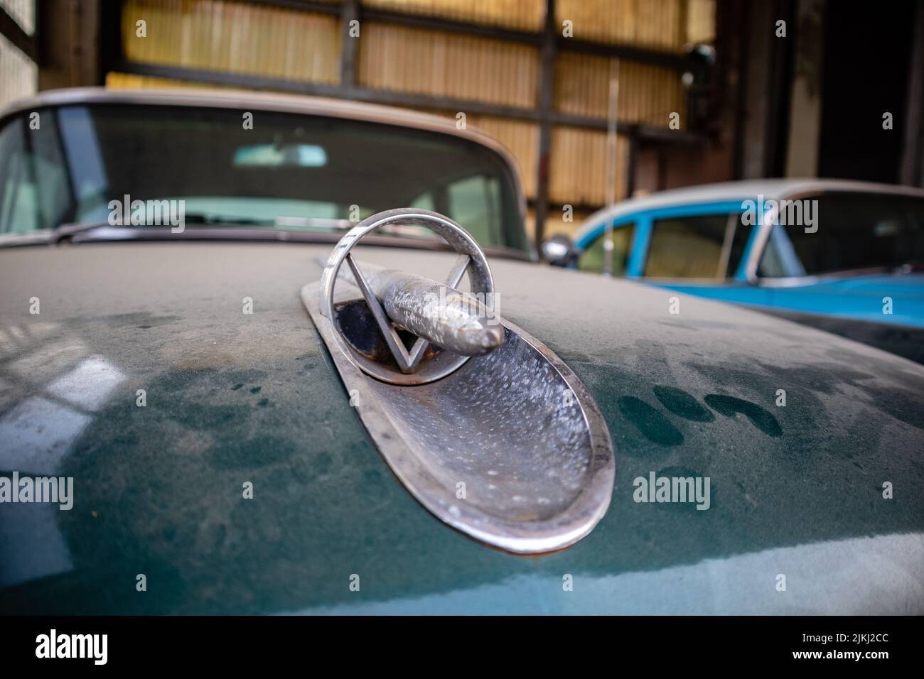 Old dirty car hi-res stock photography and images - Alamy