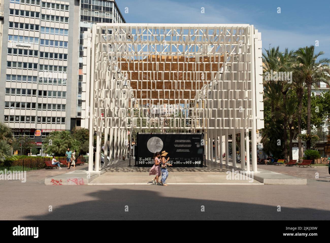 Ágora del Diseño (Design Agora). Ephemeral building in Plaza del ...
