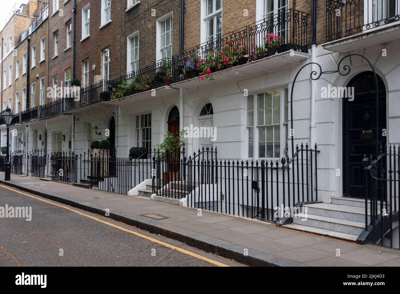 Street in Kensington, London, United Kingdom Stock Photo - Alamy