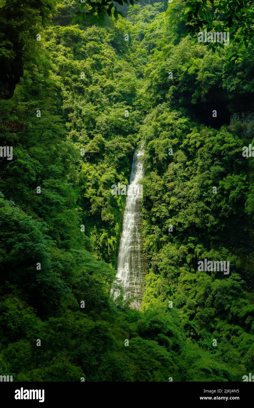 Guiyang china waterfall hi-res stock photography and images - Alamy