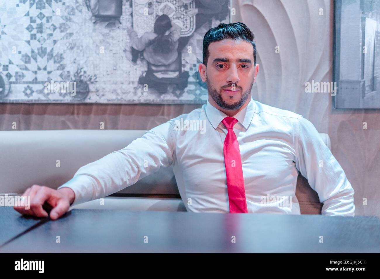 Waiter wearing uniform hi-res stock photography and images - Alamy