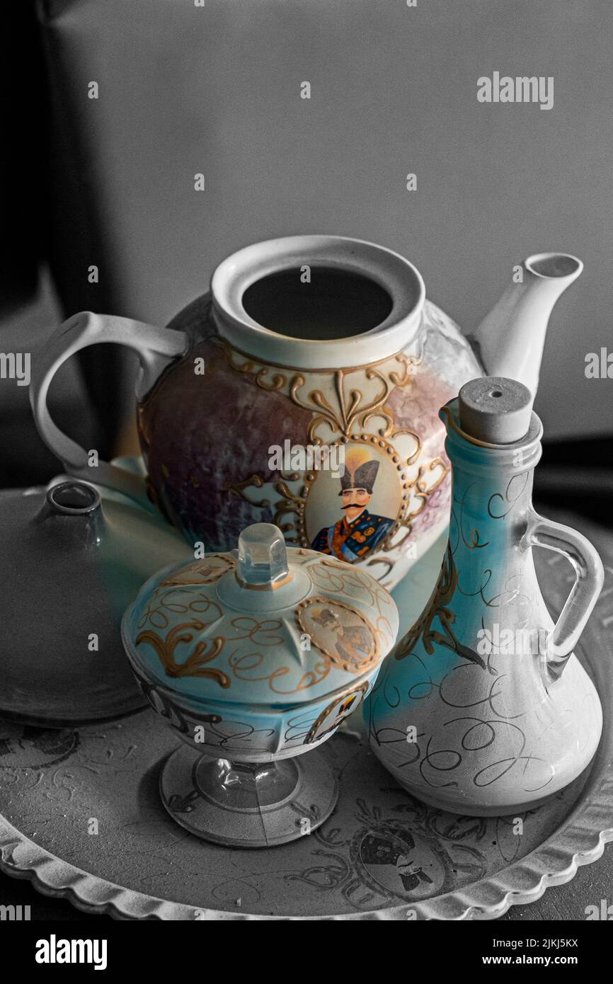 Silver tea pot and tray hi-res stock photography and images - Alamy