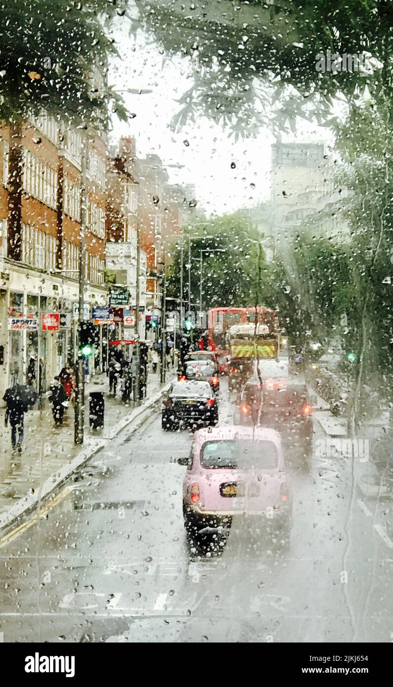 A rainy day in London, UK Stock Photo - Alamy