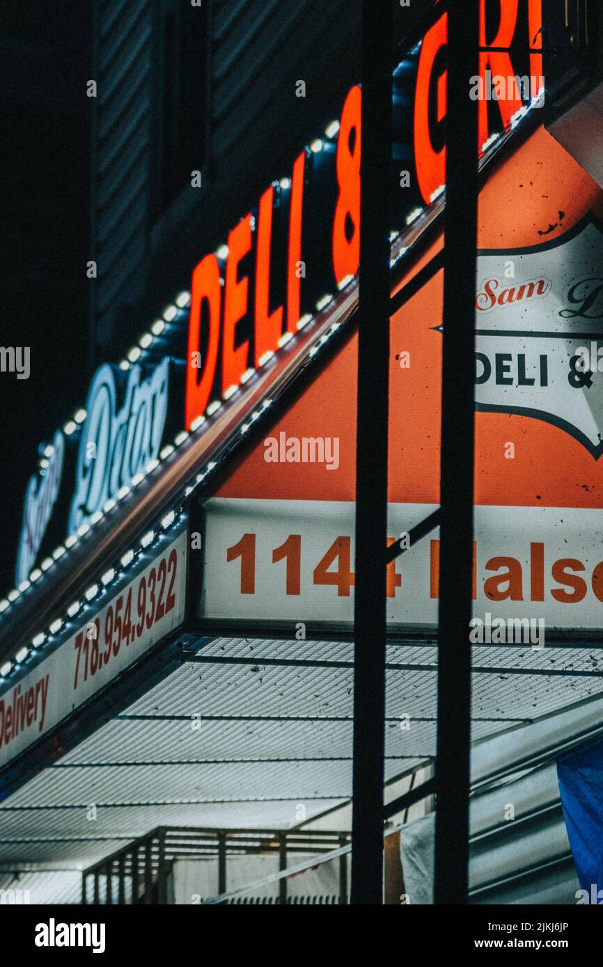 Brooklyn neon sign hi-res stock photography and images - Alamy