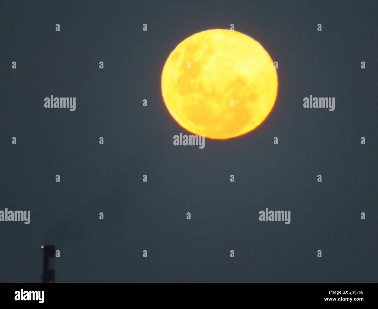 Full moon at night hi-res stock photography and images - Alamy