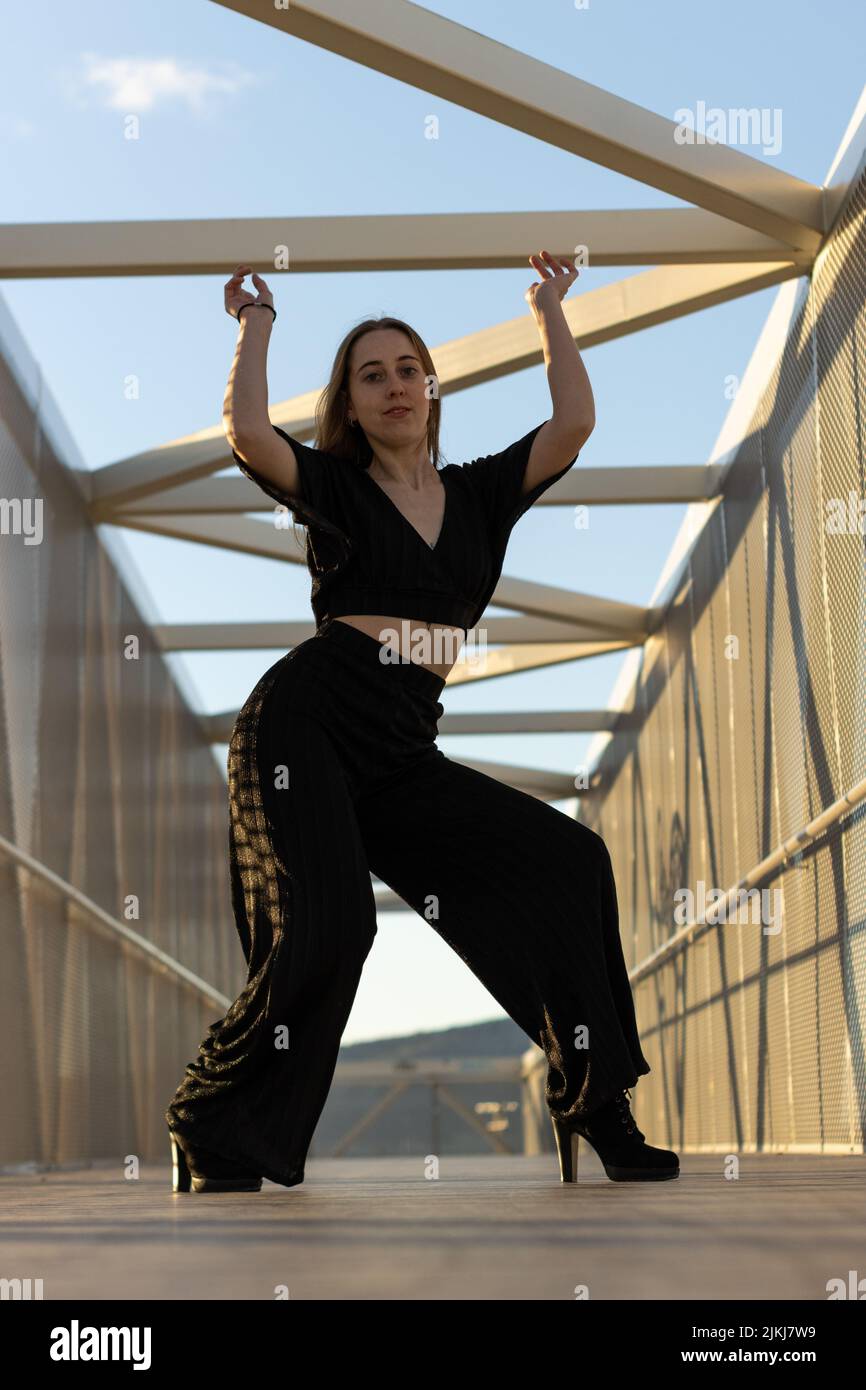 Dance style hi-res stock photography and images - Alamy