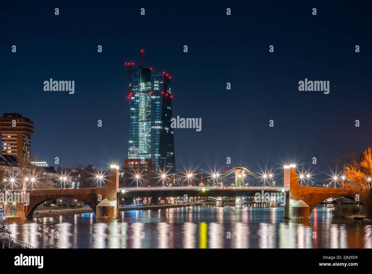 Central savings bank building hi-res stock photography and images - Alamy