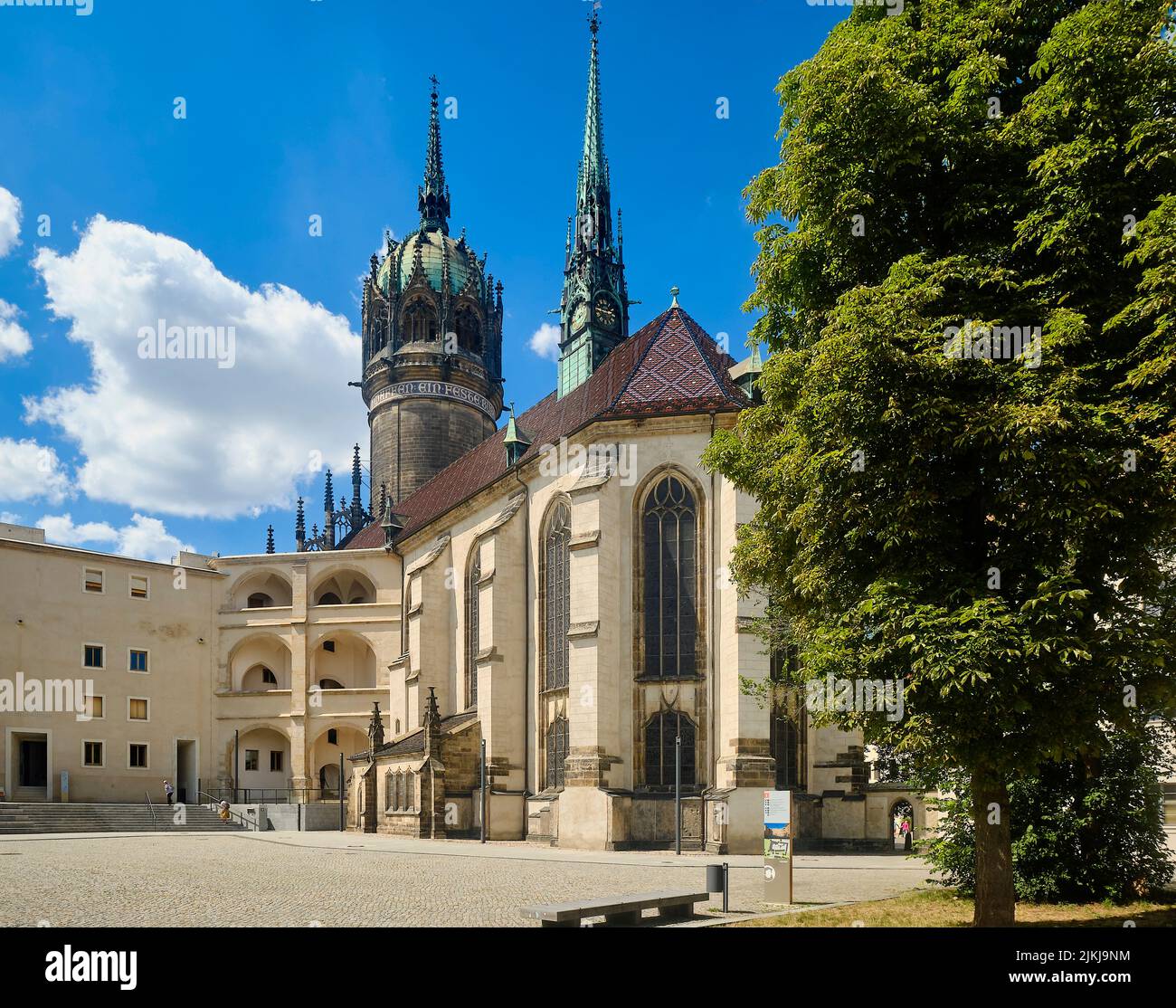 Castle church wittenberg hi-res stock photography and images - Alamy