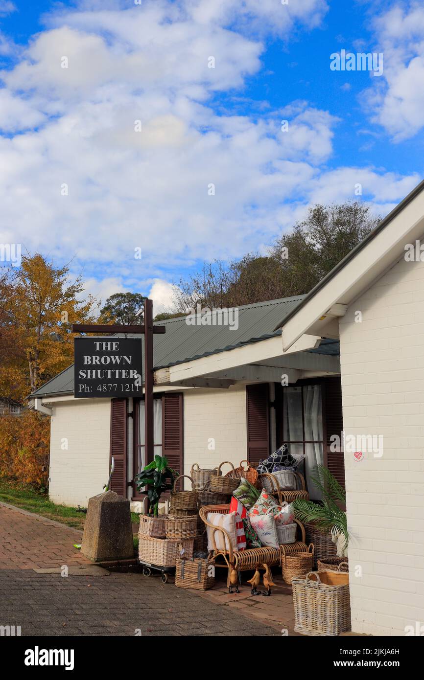 Old store shutter hi-res stock photography and images - Alamy