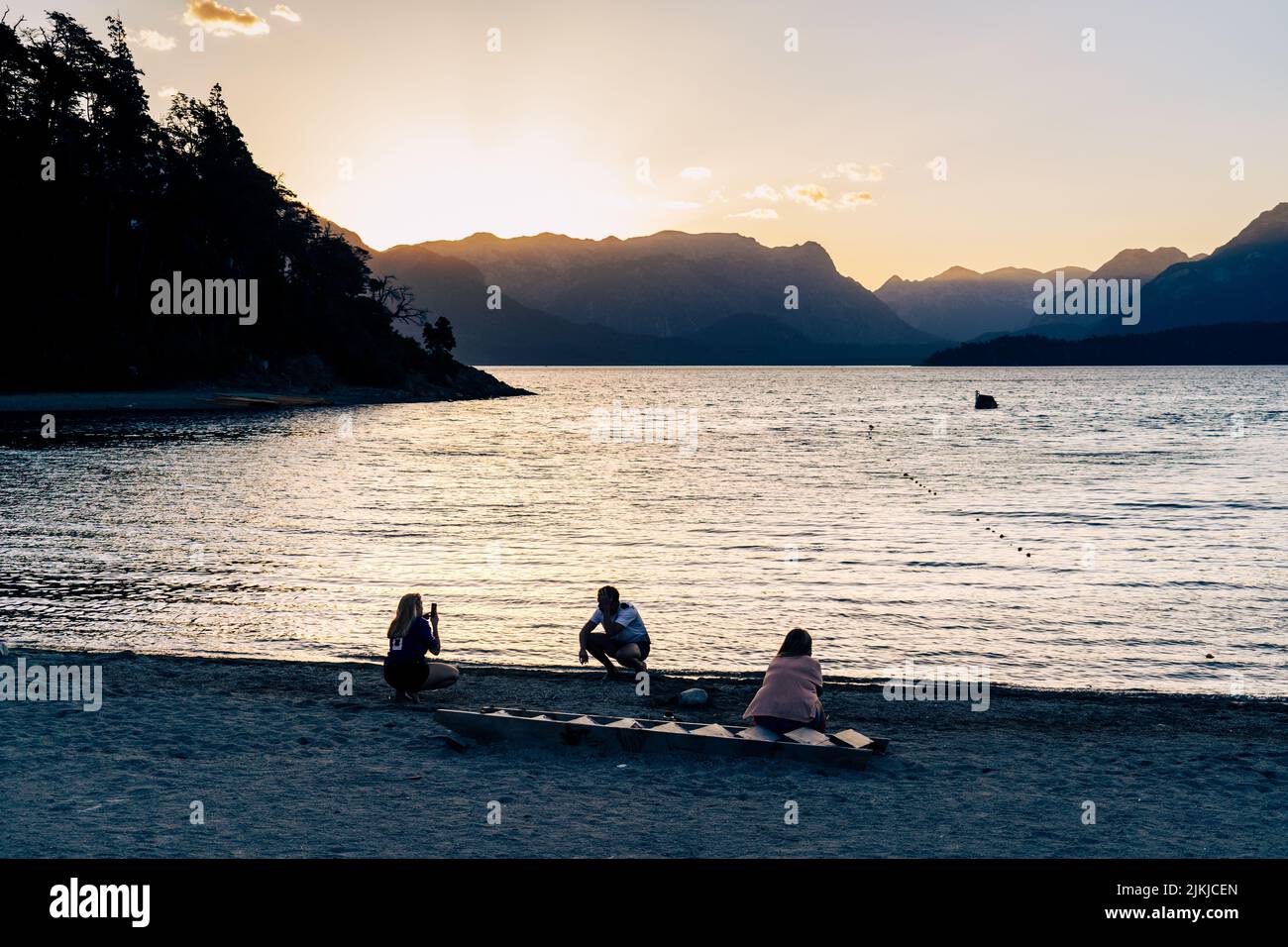 Sunny beach shore relaxing hi-res stock photography and images - Alamy