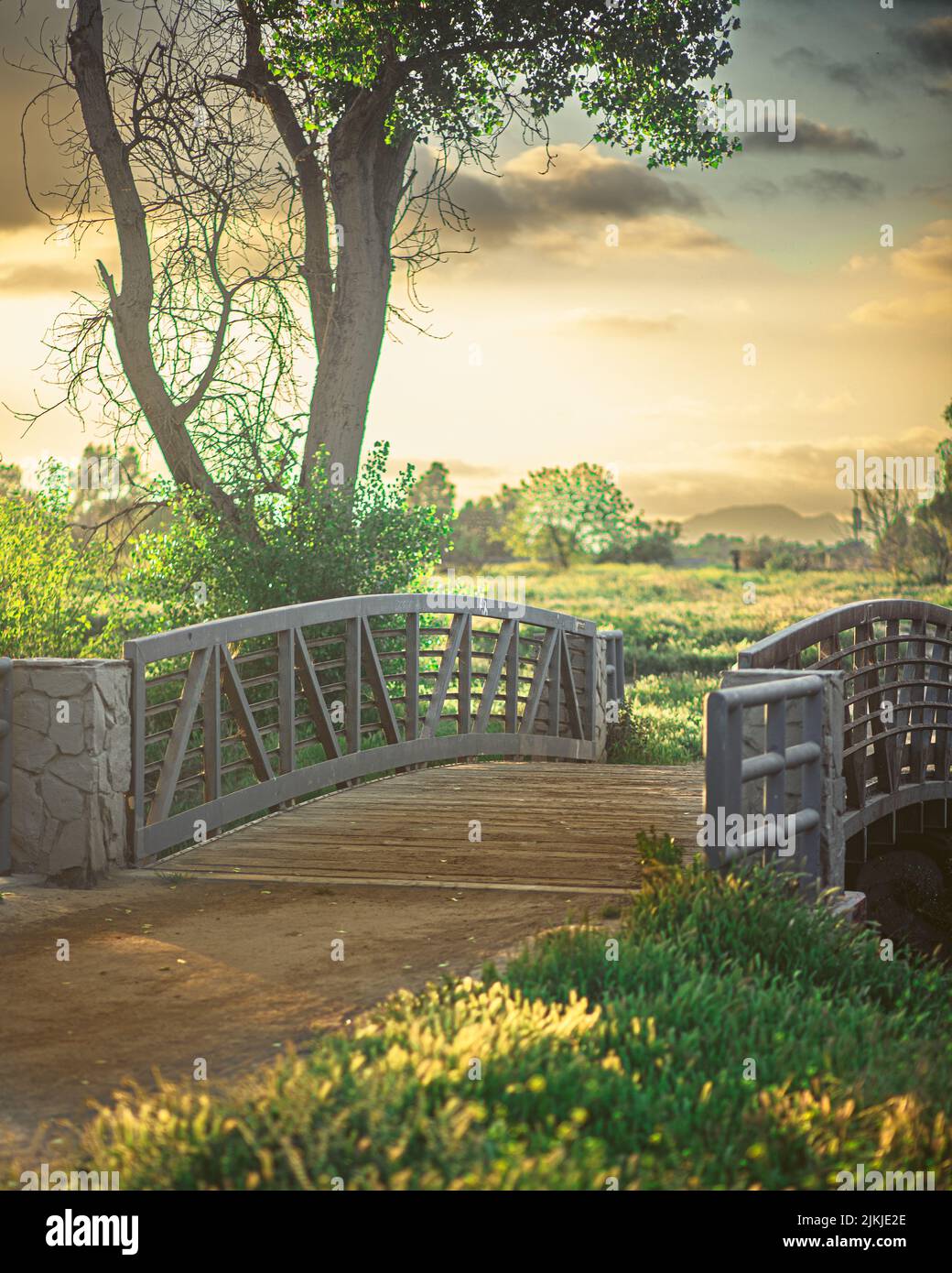 Bridge in rural area hi-res stock photography and images - Alamy