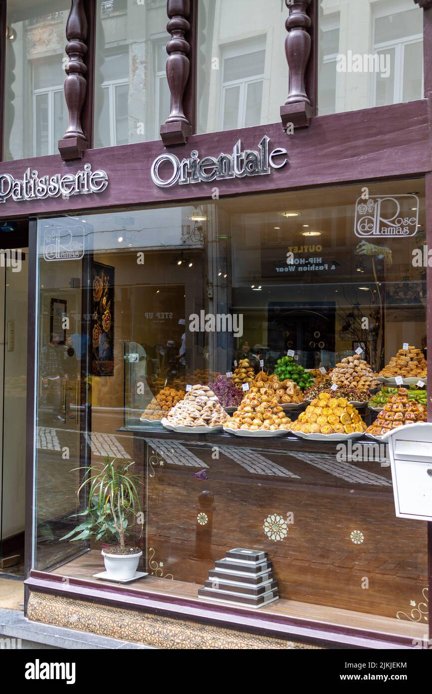 Fancy structure hi-res stock photography and images - Alamy