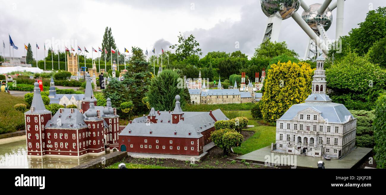 Building castle miniature hi-res stock photography and images - Alamy