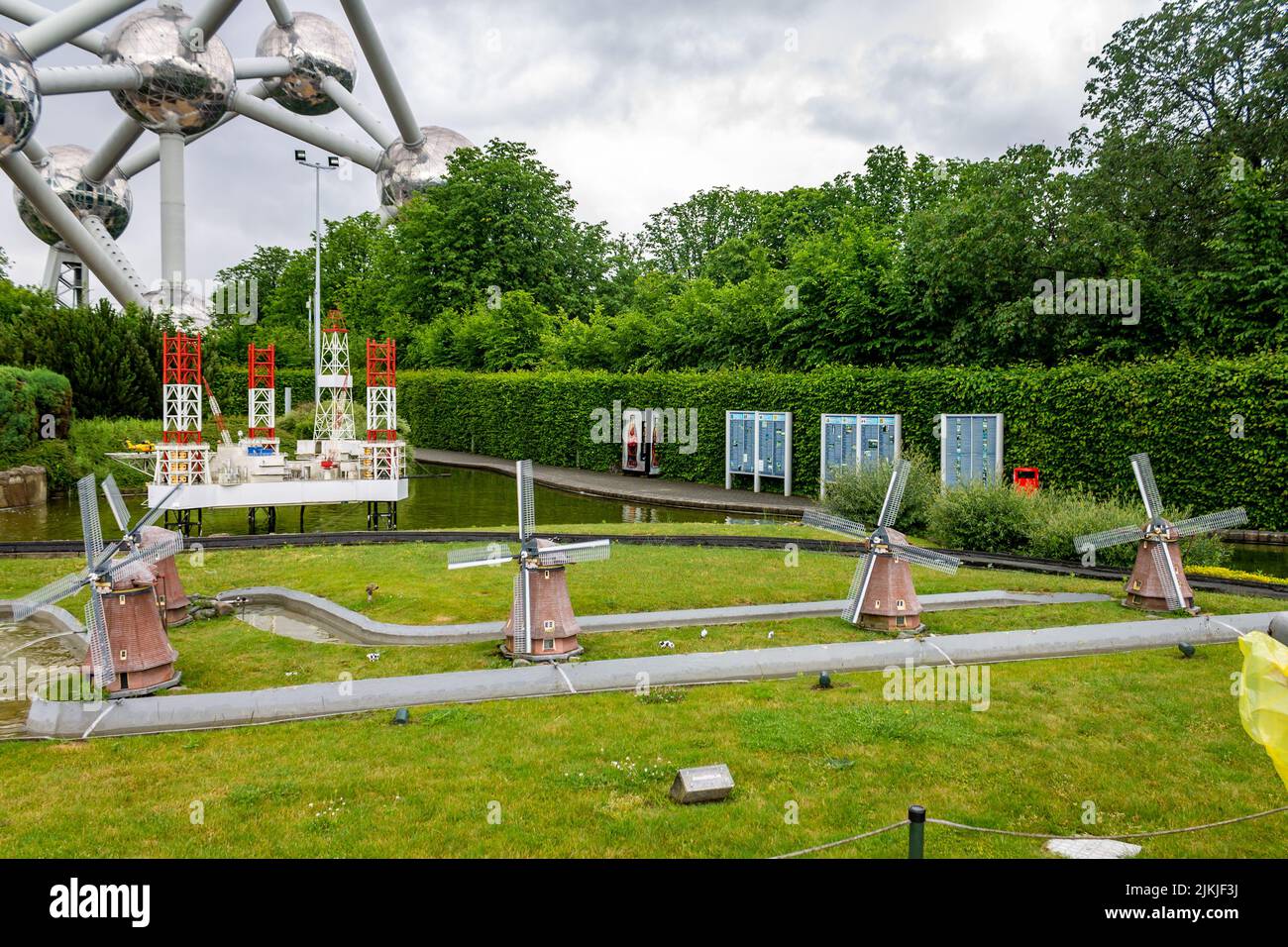 An Atomium modern structure in the shape of an atom and Mini-Europe ...