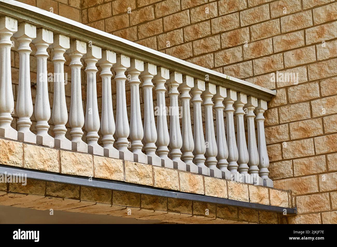 Stone balcony detail hi-res stock photography and images - Alamy