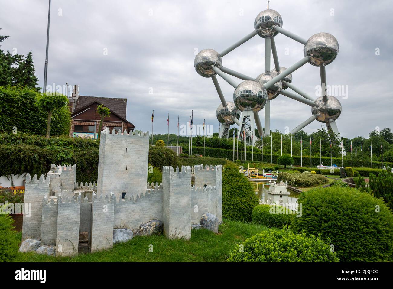 Atomium tower hi-res stock photography and images - Alamy