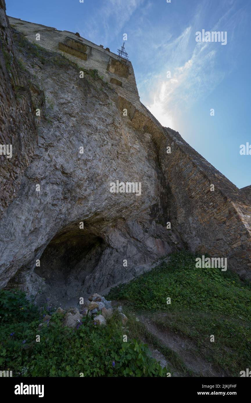 Vertical cave shot hi-res stock photography and images - Alamy