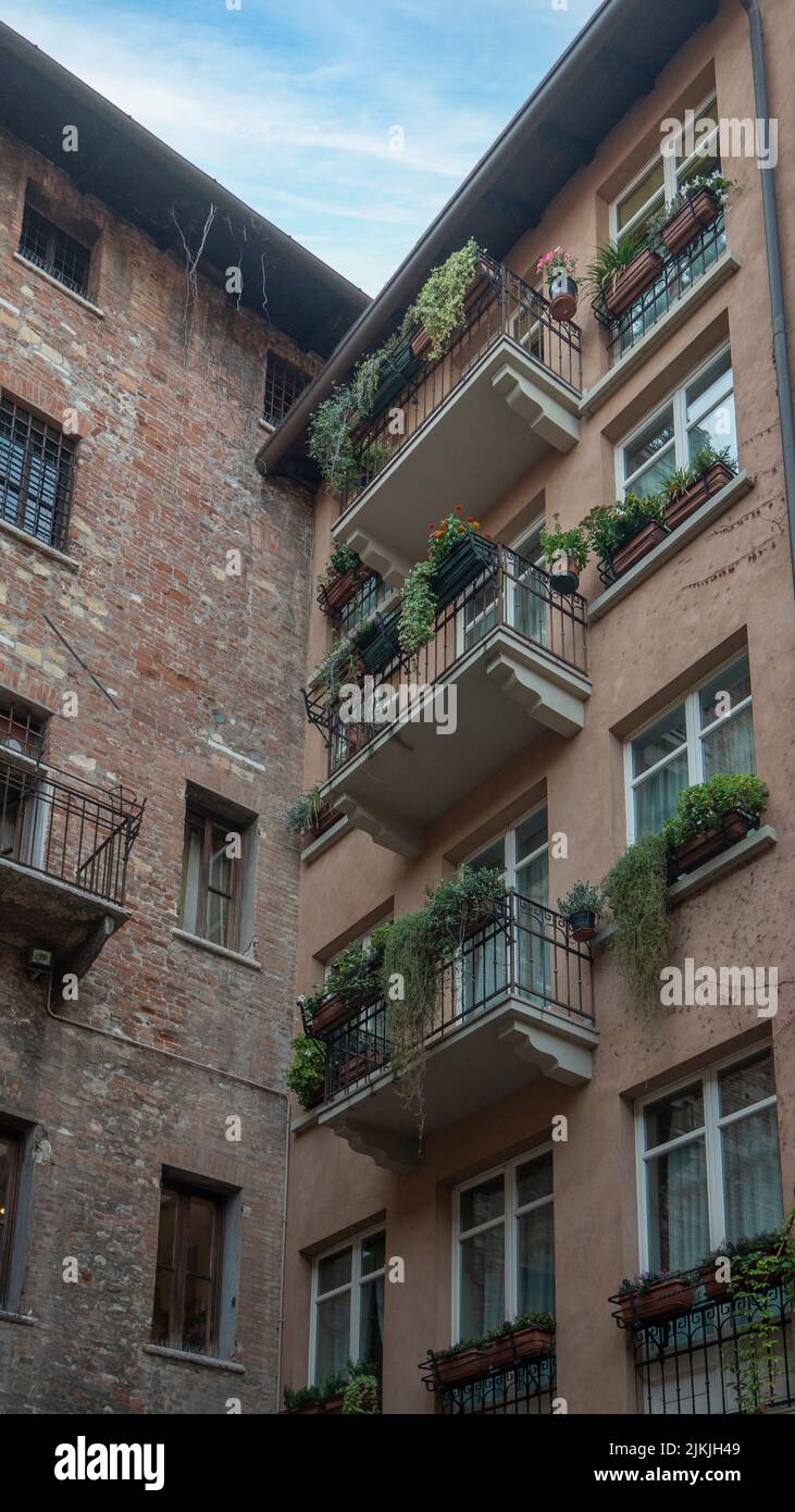 Beautiful old building balconies hi-res stock photography and images ...