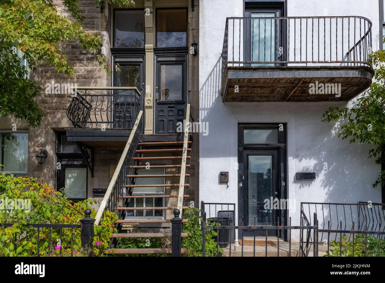 Typical victorian street hi-res stock photography and images - Alamy