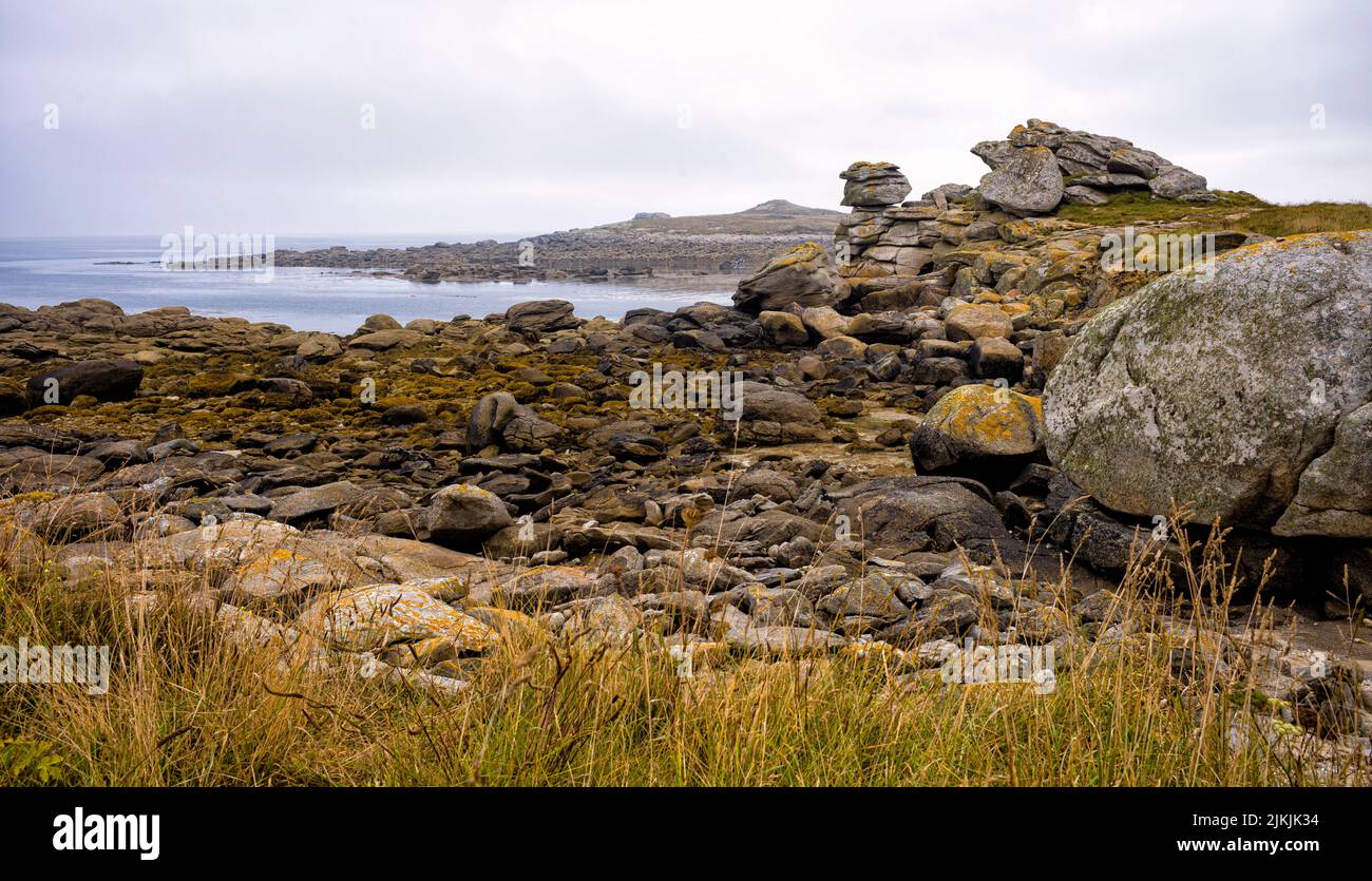 Coast near Ploudalmézeau, Brittany Stock Photo - Alamy
