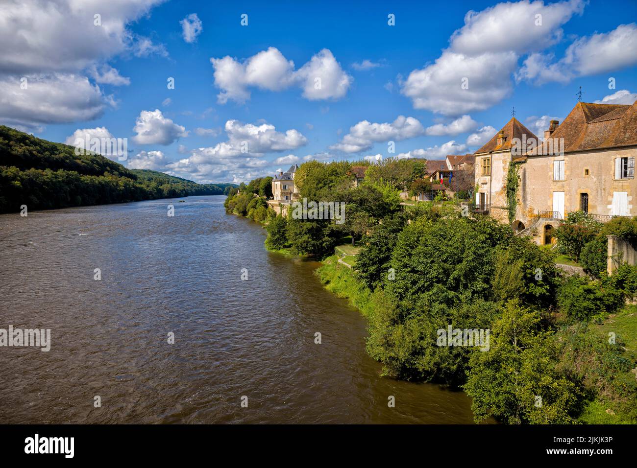 Lalinde on the Dordogne Stock Photo - Alamy