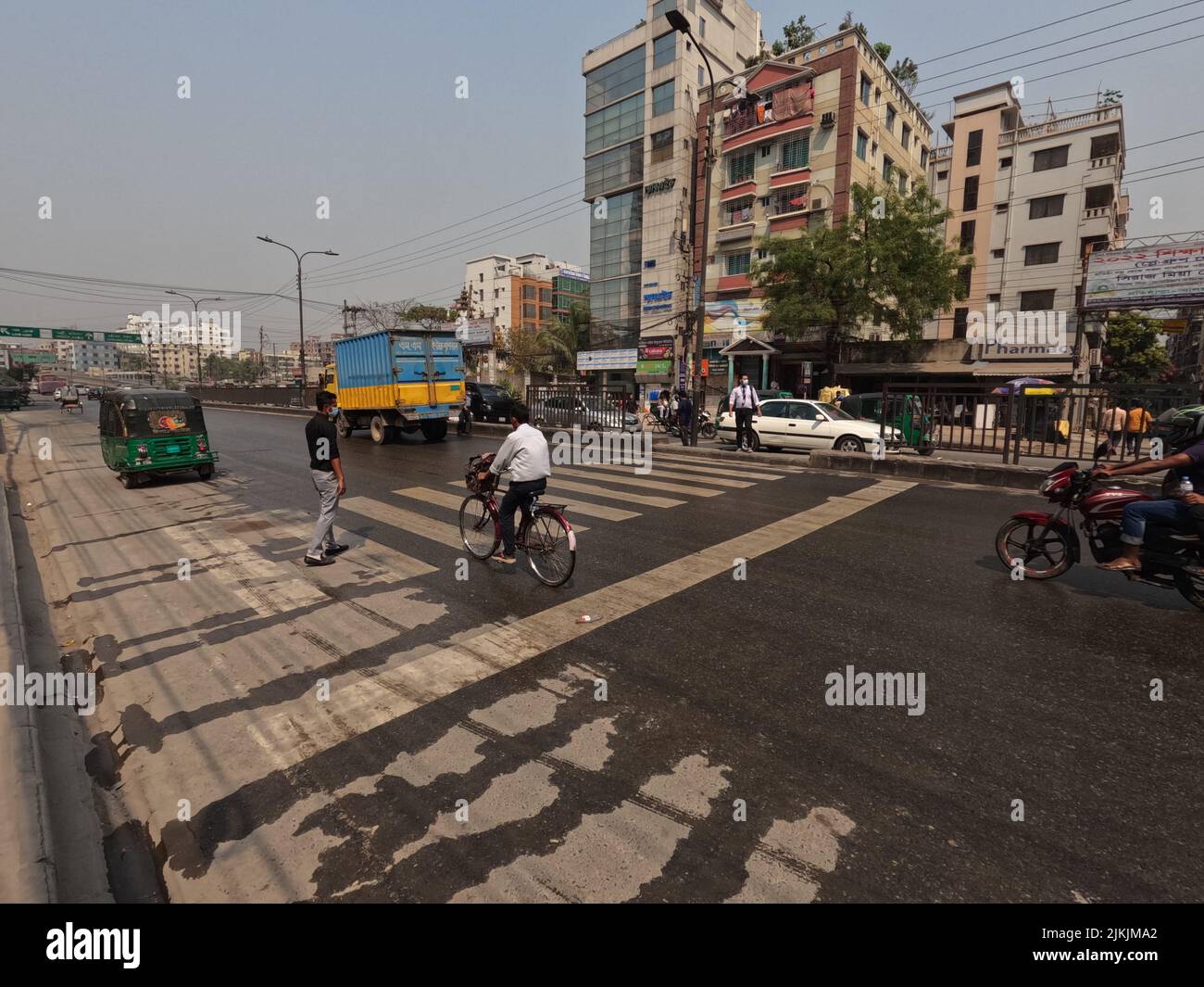 Street in old dhaka bangladesh hi-res stock photography and images - Alamy