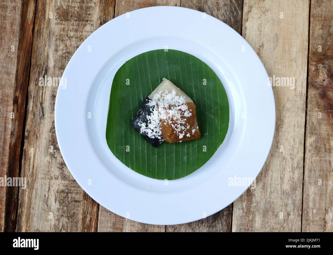 Jajanan tradisional hi-res stock photography and images - Alamy