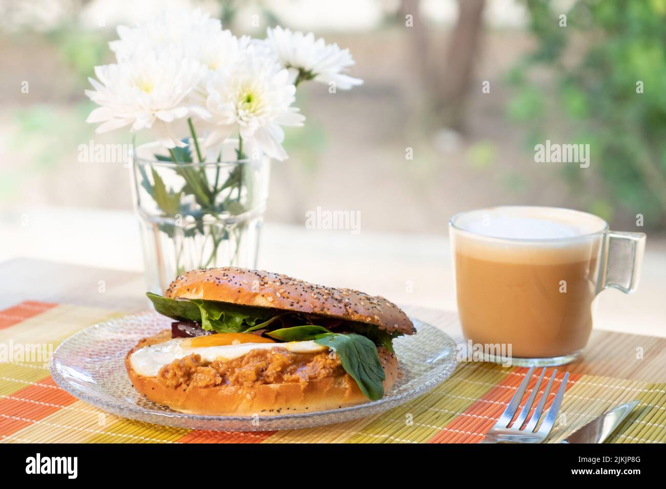 Burger and coffee hi-res stock photography and images - Alamy